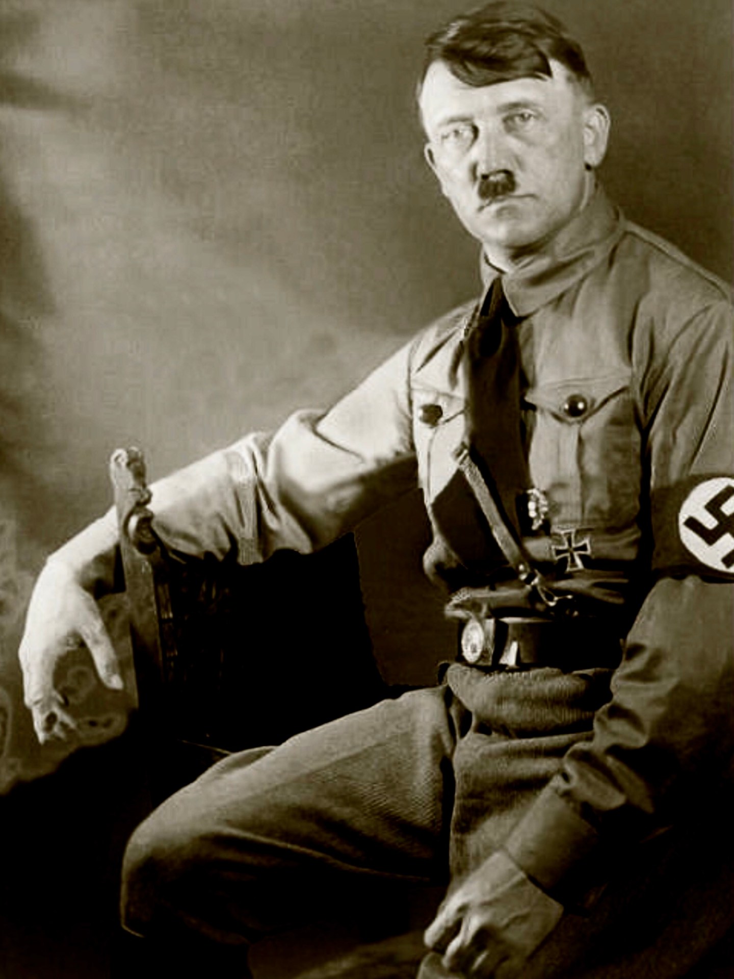 Hitler in SA Brown Shirt – Heinrich Hoffmann Photo Gallery