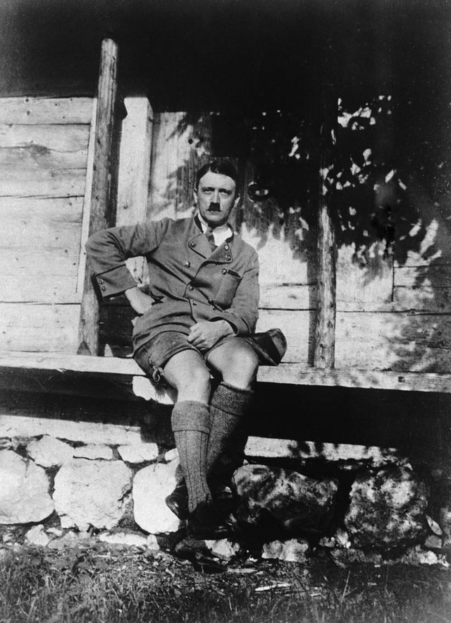 Hitler in Lederhosen Set #1 – Heinrich Hoffmann Photo Gallery
