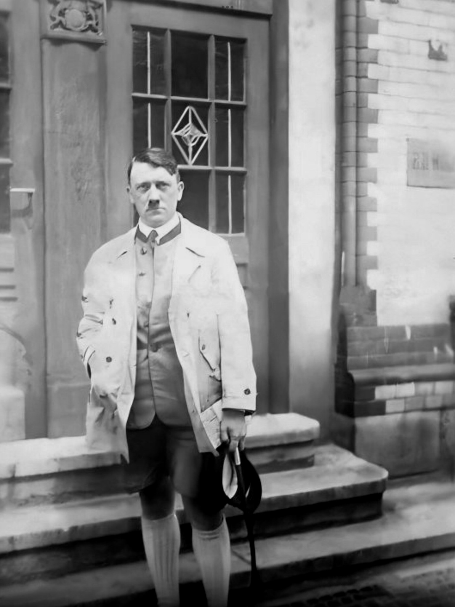 Hitler in Lederhosen Set #1 – Heinrich Hoffmann Photo Gallery