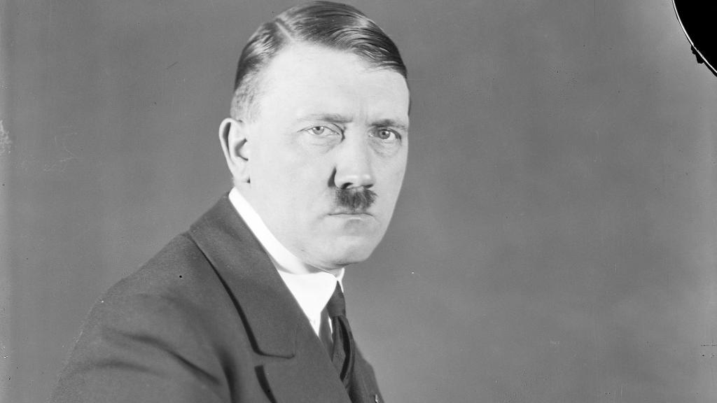 Hitler in Black Suit Set #2 – Heinrich Hoffmann Photo Gallery