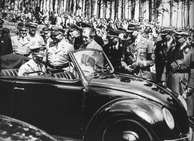 Hitler and Cars 🚘 – Heinrich Hoffmann Photo Gallery
