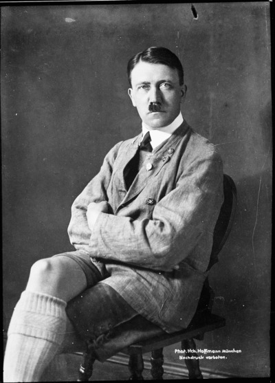 Hitler in Lederhosen Set #1 – Heinrich Hoffmann Photo Gallery