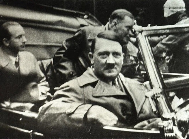 Hitler and Cars 🚘 – Heinrich Hoffmann Photo Gallery