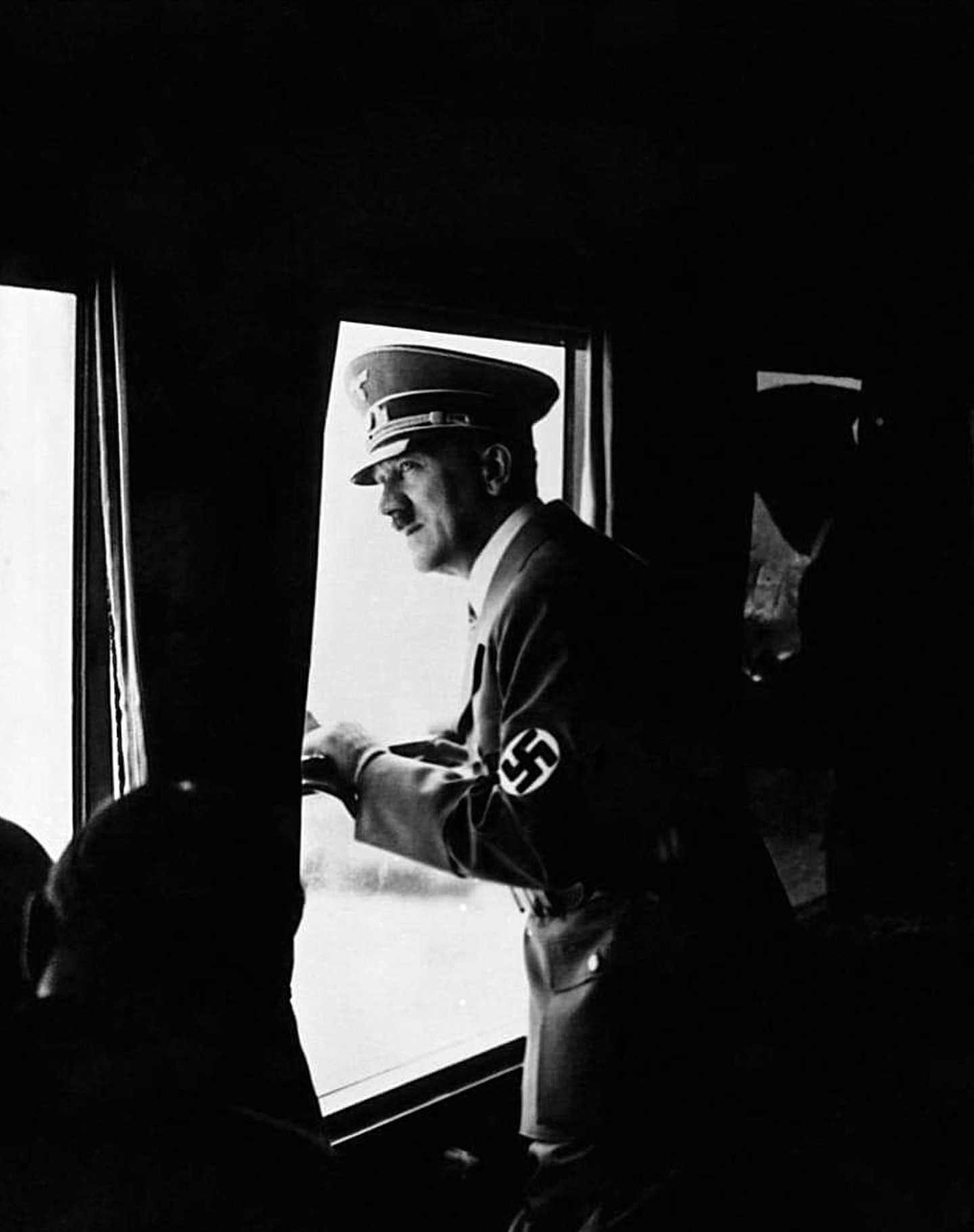 Hitler’s Special Train 🚂 – Heinrich Hoffmann Photo Gallery