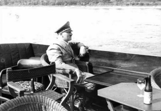 Hitler on Holiday – Heinrich Hoffmann Photo Gallery