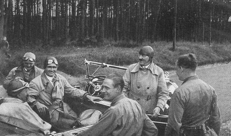 Hitler and Cars 🚘 – Heinrich Hoffmann Photo Gallery