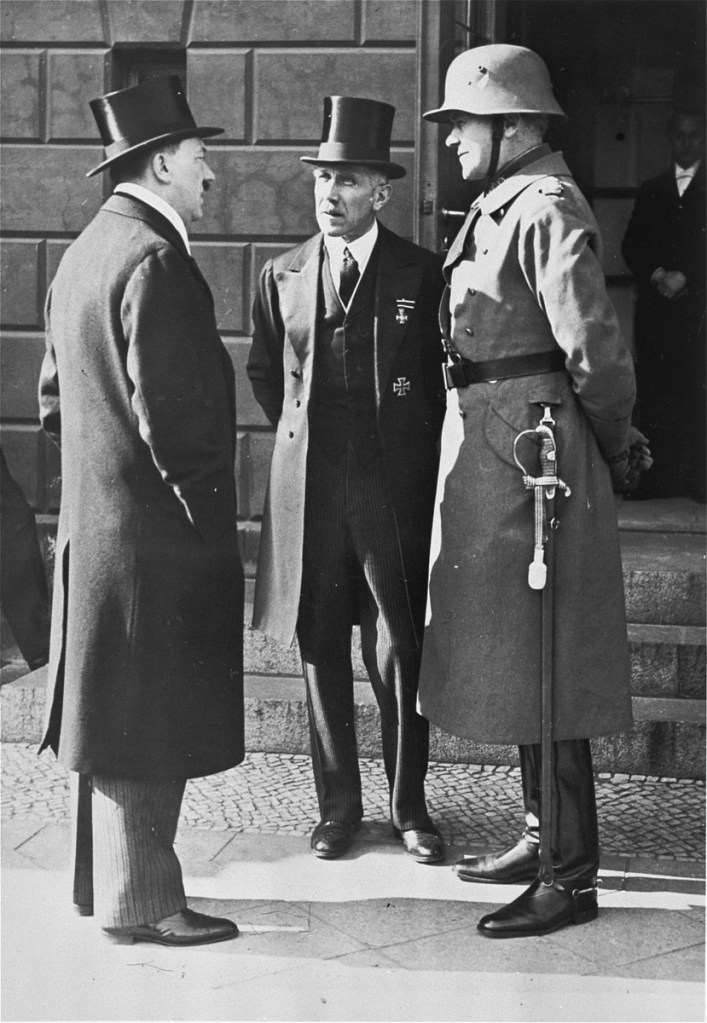 Formal Führer 🎩 – Heinrich Hoffmann Photo Gallery