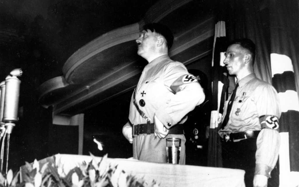 Hitler’s Beer Hall Days – Heinrich Hoffmann Photo Gallery
