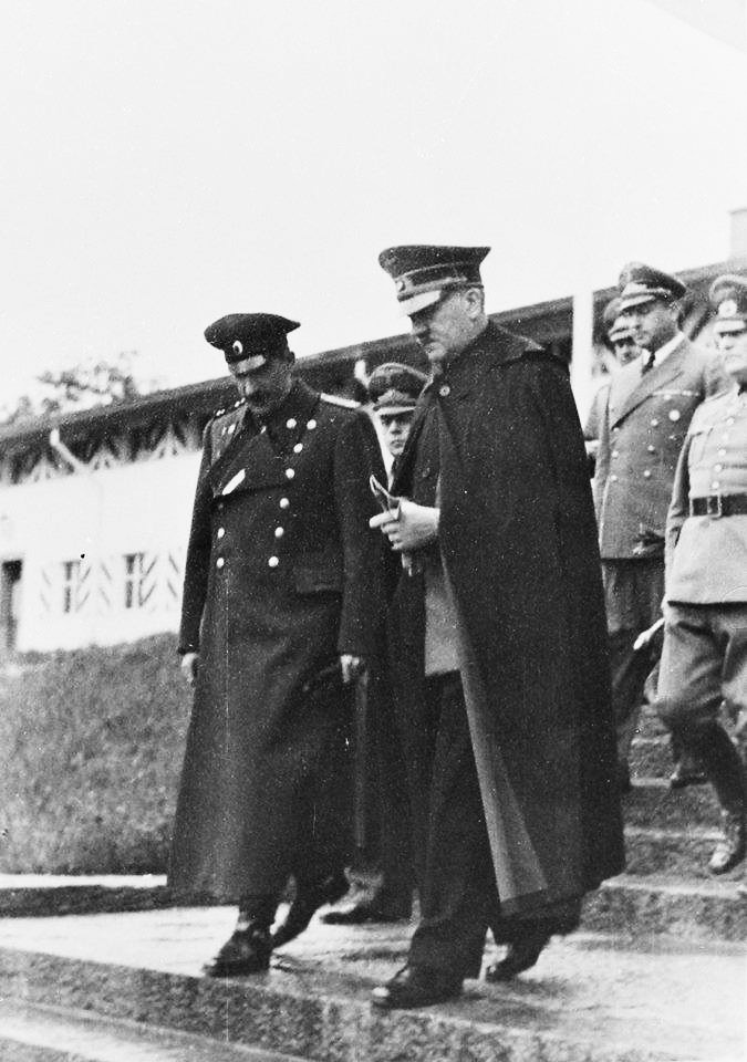 Hitler in a Cape – Heinrich Hoffmann Photo Gallery