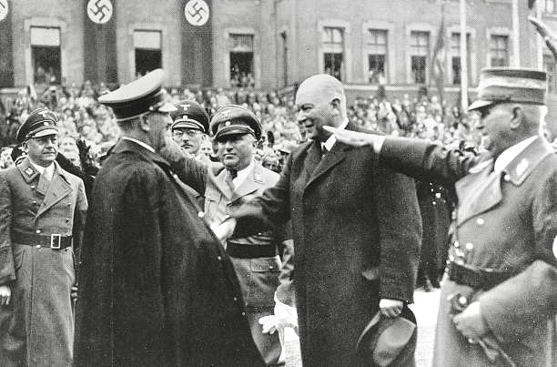 Hitler in a Cape – Heinrich Hoffmann Photo Gallery
