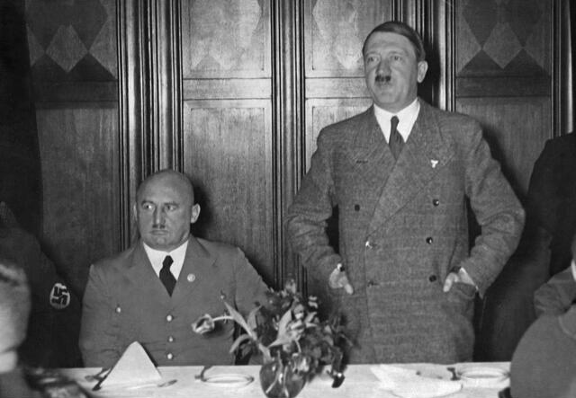 Hitler in Tweed Suit – Heinrich Hoffmann Photo Gallery
