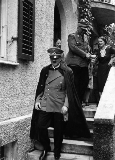 Hitler in a Cape – Heinrich Hoffmann Photo Gallery