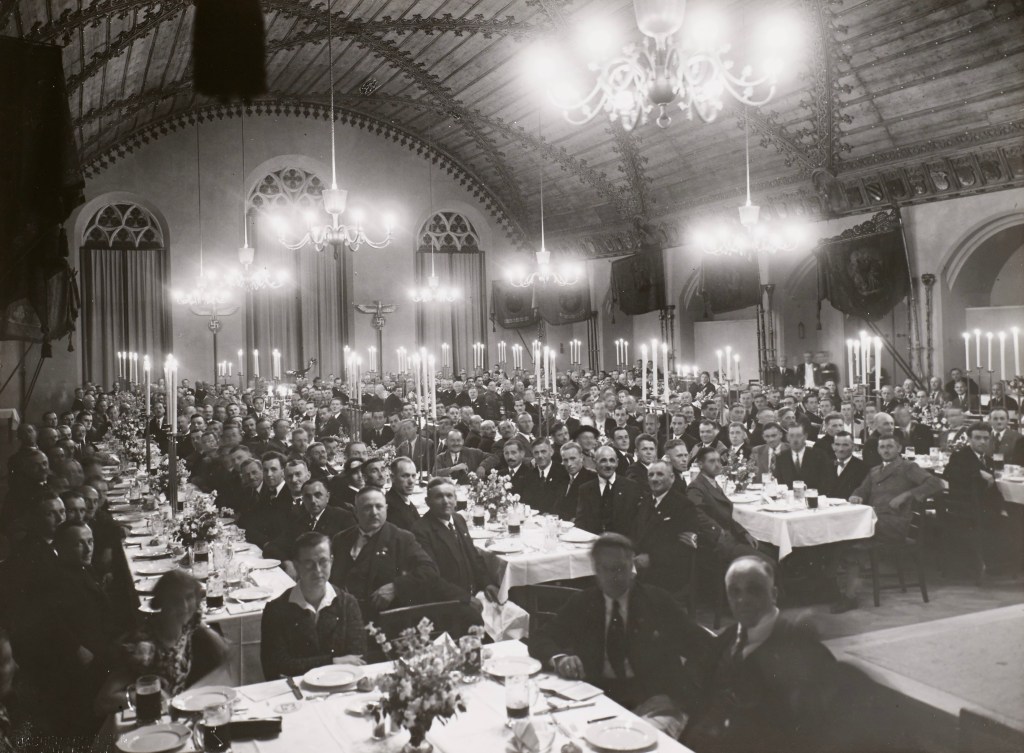 Hitler’s Art Museum – Heinrich Hoffmann Photo Gallery