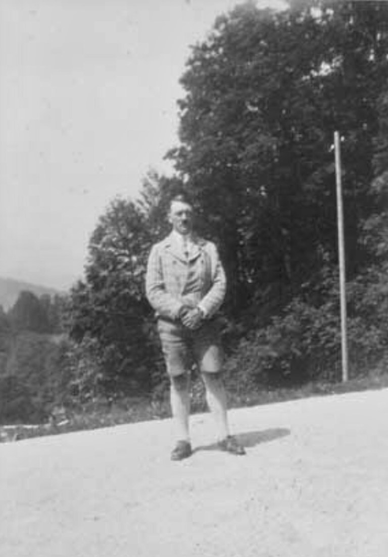 Hitler in Lederhosen Set #1 – Heinrich Hoffmann Photo Gallery