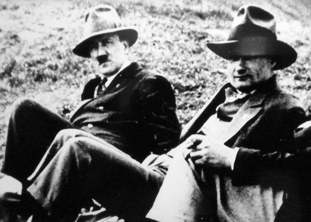 Picnicking with Hitler 🧺 – Heinrich Hoffmann Photo Gallery