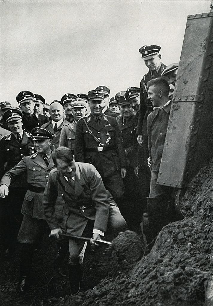 Hitler and the Autobahn – Heinrich Hoffmann Photo Gallery