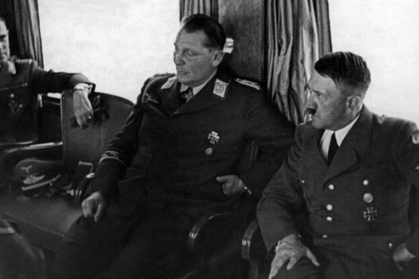 Hitler’s Special Train 🚂 – Heinrich Hoffmann Photo Gallery