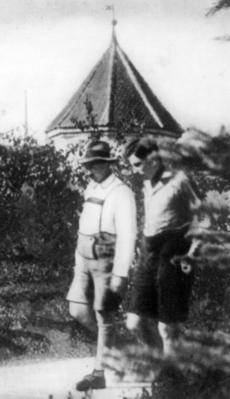 Hitler in Lederhosen Set #1 – Heinrich Hoffmann Photo Gallery