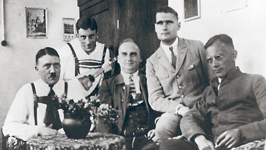 Hitler at Landsberg Prison – Heinrich Hoffmann Photo Gallery