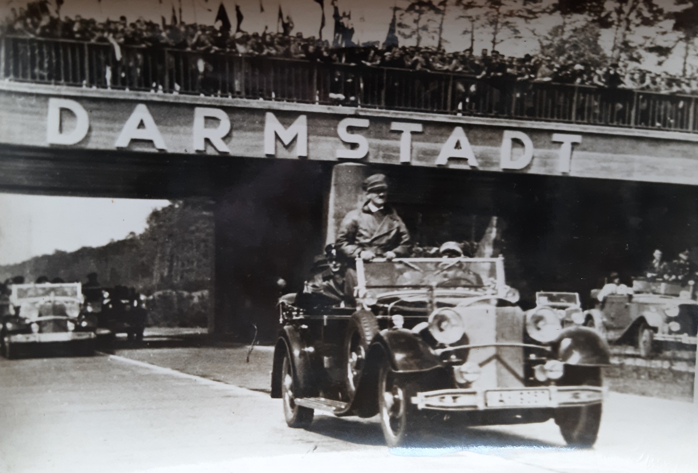Hitler and the Autobahn – Heinrich Hoffmann Photo Gallery