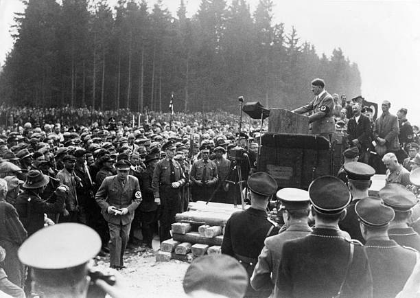 Hitler and the Autobahn – Heinrich Hoffmann Photo Gallery