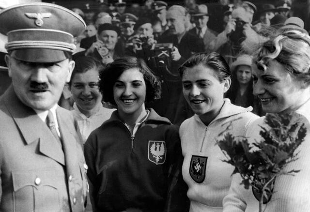 Hitler at the Summer Olympics 🤸‍♂️ – Heinrich Hoffmann Photo Gallery