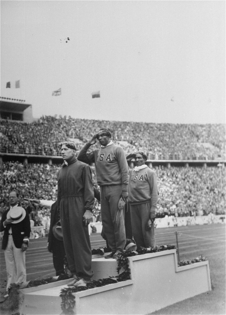 Hitler at the Summer Olympics 🤸‍♂️ – Heinrich Hoffmann Photo Gallery