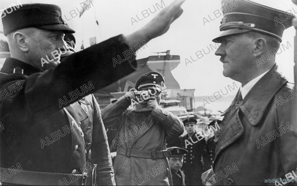 Hitler in Memel – Heinrich Hoffmann Photo Gallery