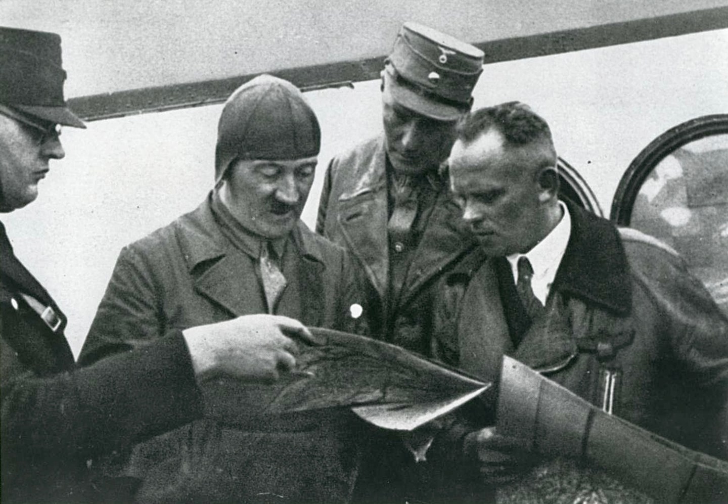 Hitler Runs For President – Heinrich Hoffmann Photo Gallery