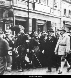 Hitler’s Uniforms – Heinrich Hoffmann Photo Gallery